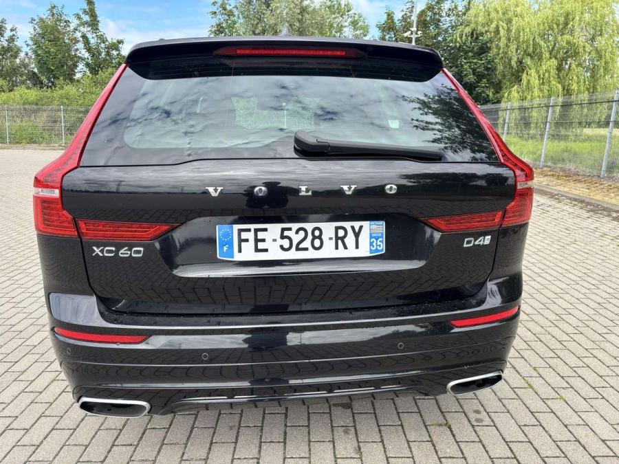 Melns Volvo XC60 2019 Marijampole, ar dzinēja tilpumu 1.97 L un nobraukumu 262 tūkst. km par 17490 €, foto 8 vietnē AUTOMOTO.COM.LV