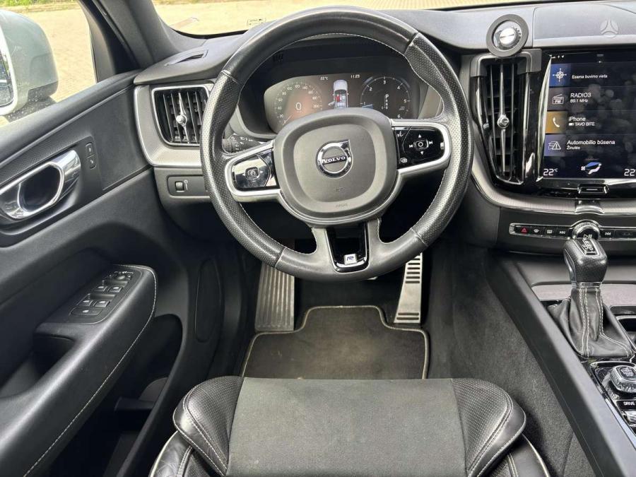 Melns Volvo XC60 2019 Marijampole, ar dzinēja tilpumu 1.97 L un nobraukumu 262 tūkst. km par 17490 €, foto 15 vietnē AUTOMOTO.COM.LV