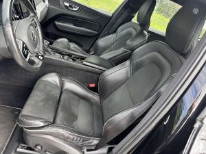 Melns Volvo XC60 2019 Marijampole, ar dzinēja tilpumu 1.97 L un nobraukumu 262 tūkst. km par 17490 €, foto 22 vietnē AUTOMOTO.COM.LV