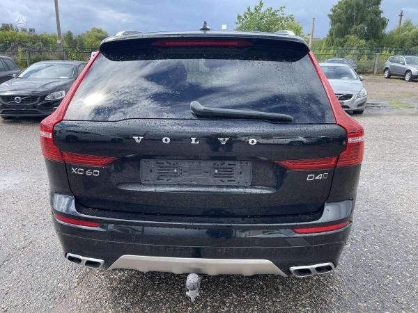 Melns Volvo XC60 2019 Panevēža, ar dzinēja tilpumu 2.00 L un nobraukumu 205 tūkst. km par 14300 €, foto 6 vietnē AUTOMOTO.COM.LV
