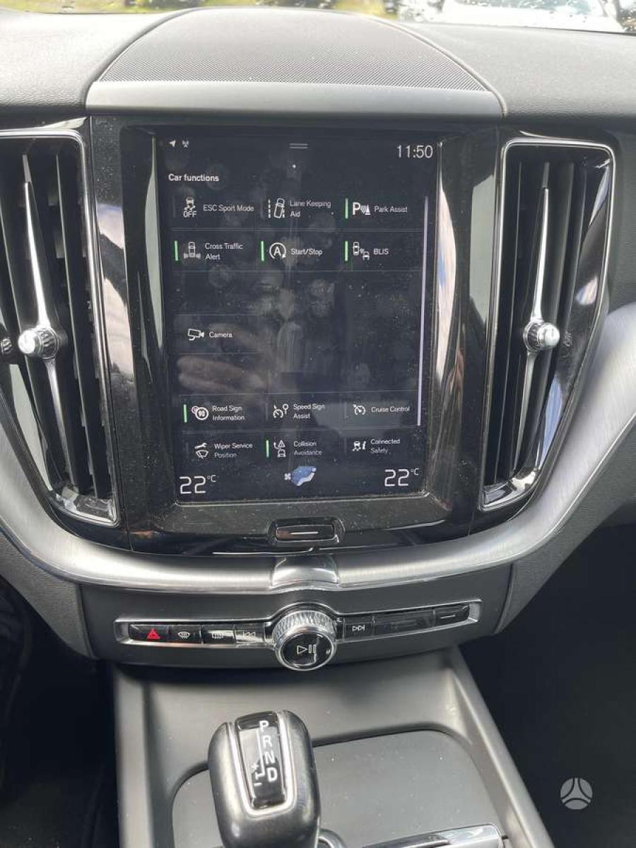 Melns Volvo XC60 2019 Panevēža, ar dzinēja tilpumu 2.00 L un nobraukumu 205 tūkst. km par 14300 €, foto 18 vietnē AUTOMOTO.COM.LV