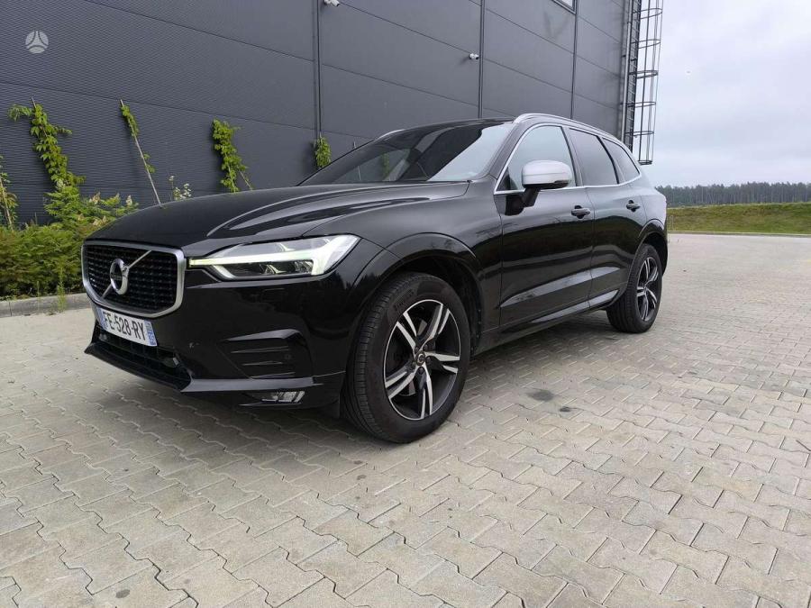 Black Volvo XC60 2019 in Vilnius, with an engine capacity of 2.00 L and mileage of 268 thousand km for 17600 €, photo 1 on AUTOMOTO.COM.LV