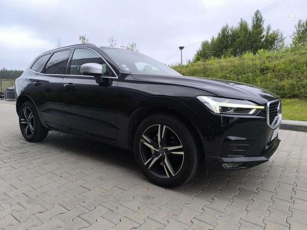 Black Volvo XC60 2019 in Vilnius, with an engine capacity of 2.00 L and mileage of 268 thousand km for 17600 €, photo 3 on AUTOMOTO.COM.LV