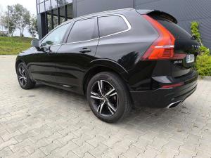 Black Volvo XC60 2019 in Vilnius, with an engine capacity of 2.00 L and mileage of 268 thousand km for 17600 €, photo 5 on AUTOMOTO.COM.LV