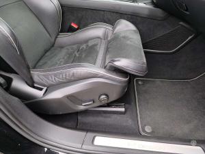 Black Volvo XC60 2019 in Vilnius, with an engine capacity of 2.00 L and mileage of 268 thousand km for 17600 €, photo 28 on AUTOMOTO.COM.LV