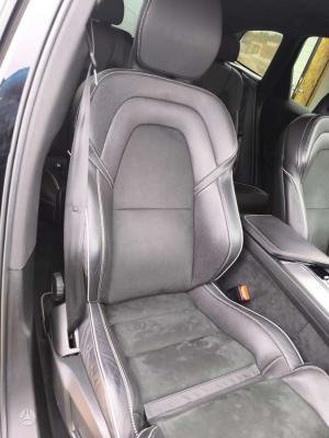 Black Volvo XC60 2019 in Vilnius, with an engine capacity of 2.00 L and mileage of 268 thousand km for 17600 €, photo 29 on AUTOMOTO.COM.LV