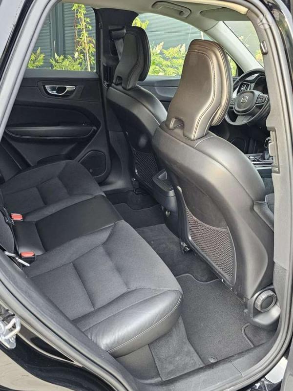 Melns Volvo XC60 2019 Viļņa, ar dzinēja tilpumu 1.97 L un nobraukumu 179 tūkst. km par 16700 €, foto 10 vietnē AUTOMOTO.COM.LV