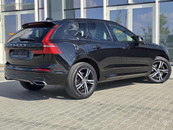 Black Volvo XC60 2019 in Vilnius, with an engine capacity of 1.97 L and mileage of 242 thousand km for 24200 €, photo 7 on AUTOMOTO.COM.LV