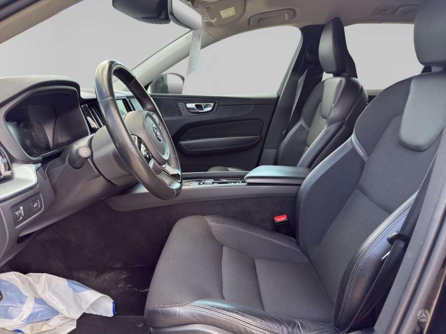 Melns Volvo XC60 2019 Viļņa, ar dzinēja tilpumu 2.00 L un nobraukumu 277 tūkst. km par 20890 €, foto 10 vietnē AUTOMOTO.COM.LV