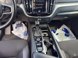 Melns Volvo XC60 2019 Viļņa, ar dzinēja tilpumu 2.00 L un nobraukumu 277 tūkst. km par 20890 €, foto 16 vietnē AUTOMOTO.COM.LV