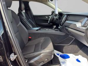 Melns Volvo XC60 2019 Viļņa, ar dzinēja tilpumu 2.00 L un nobraukumu 277 tūkst. km par 20890 €, foto 19 vietnē AUTOMOTO.COM.LV