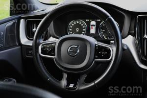 Black Volvo XC60 2019 in Riga, with an engine capacity of 2.00 L and mileage of 193 thousand km for 19800 €, photo 16 on AUTOMOTO.COM.LV