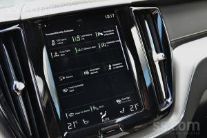 Black Volvo XC60 2019 in Riga, with an engine capacity of 2.00 L and mileage of 193 thousand km for 19800 €, photo 19 on AUTOMOTO.COM.LV