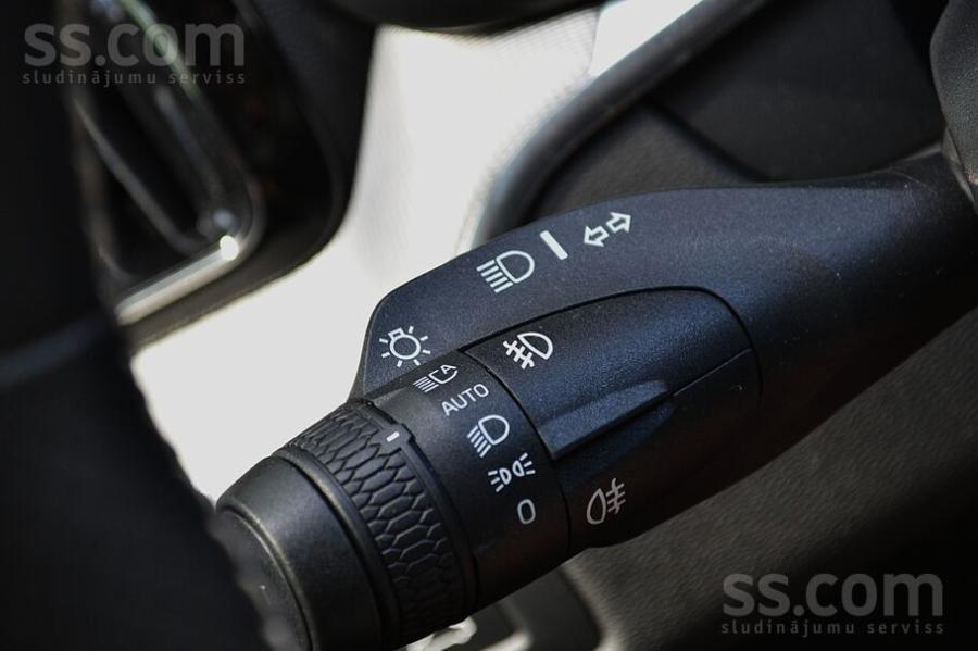 Black Volvo XC60 2019 in Riga, with an engine capacity of 2.00 L and mileage of 193 thousand km for 19800 €, photo 22 on AUTOMOTO.COM.LV