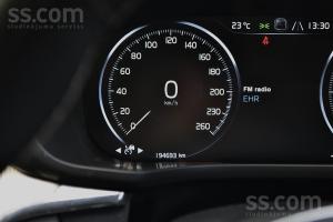 Black Volvo XC60 2019 in Riga, with an engine capacity of 2.00 L and mileage of 193 thousand km for 19800 €, photo 25 on AUTOMOTO.COM.LV