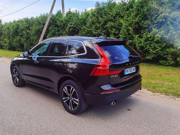 Black Volvo XC60 2019 in Kaunas, with an engine capacity of 1.97 L and mileage of 160 thousand km for 11500 €, photo 1 on AUTOMOTO.COM.LV