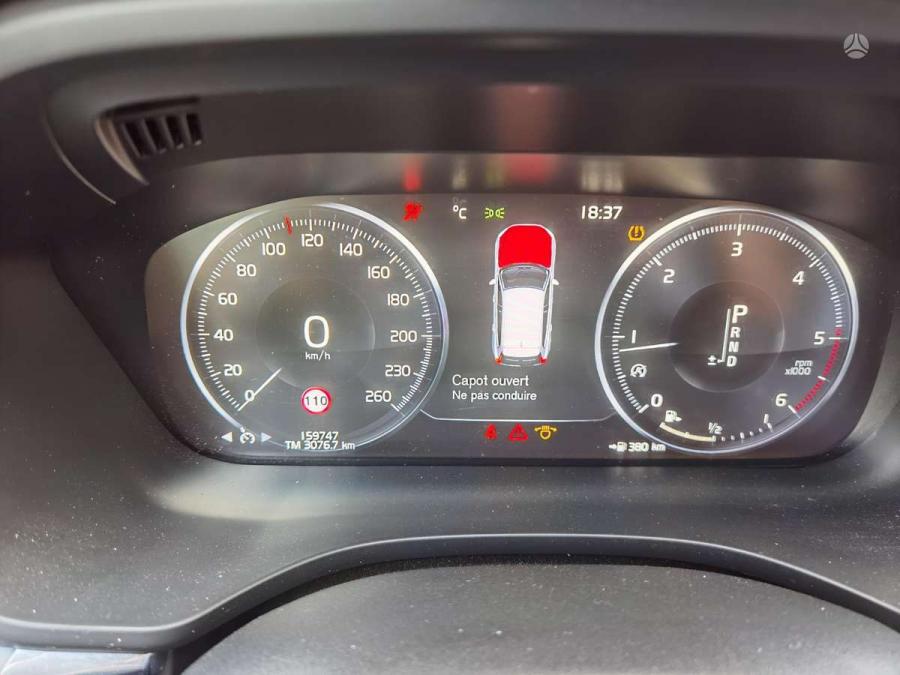 Black Volvo XC60 2019 in Kaunas, with an engine capacity of 1.97 L and mileage of 160 thousand km for 11500 €, photo 9 on AUTOMOTO.COM.LV