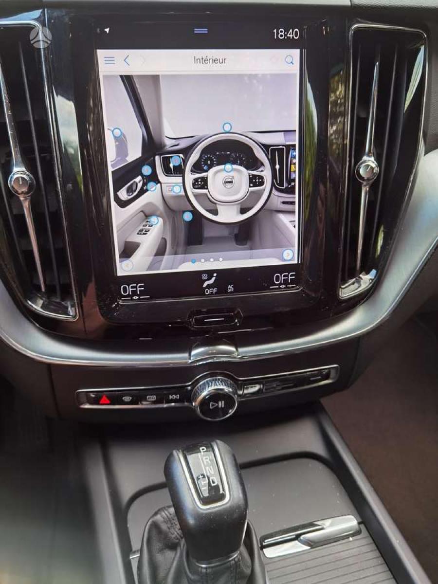 Black Volvo XC60 2019 in Kaunas, with an engine capacity of 1.97 L and mileage of 160 thousand km for 11500 €, photo 10 on AUTOMOTO.COM.LV