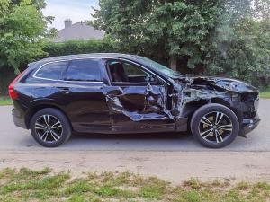 Black Volvo XC60 2019 in Kaunas, with an engine capacity of 1.97 L and mileage of 160 thousand km for 11500 €, photo 19 on AUTOMOTO.COM.LV