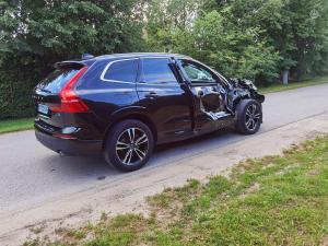 Black Volvo XC60 2019 in Kaunas, with an engine capacity of 1.97 L and mileage of 160 thousand km for 11500 €, photo 28 on AUTOMOTO.COM.LV