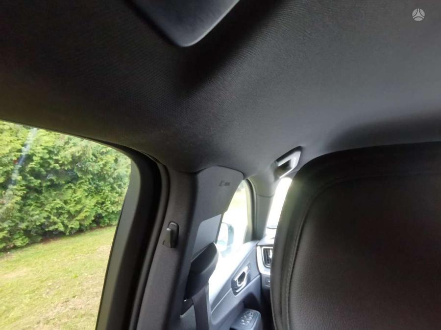 Black Volvo XC60 2019 in Kaunas, with an engine capacity of 1.97 L and mileage of 160 thousand km for 11500 €, photo 31 on AUTOMOTO.COM.LV