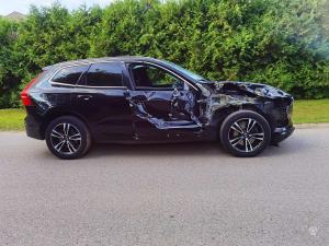 Black Volvo XC60 2019 in Kaunas, with an engine capacity of 1.97 L and mileage of 160 thousand km for 11500 €, photo 34 on AUTOMOTO.COM.LV