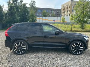 Black Volvo XC60 2019 in Riga, with an engine capacity of 2.00 L and mileage of 199 thousand km for 25600 €, photo 9 on AUTOMOTO.COM.LV