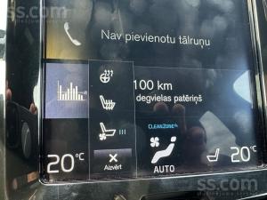 Black Volvo XC60 2019 in Riga, with an engine capacity of 2.00 L and mileage of 199 thousand km for 25600 €, photo 14 on AUTOMOTO.COM.LV