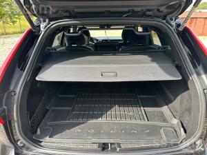 Black Volvo XC60 2019 in Riga, with an engine capacity of 2.00 L and mileage of 199 thousand km for 25600 €, photo 22 on AUTOMOTO.COM.LV