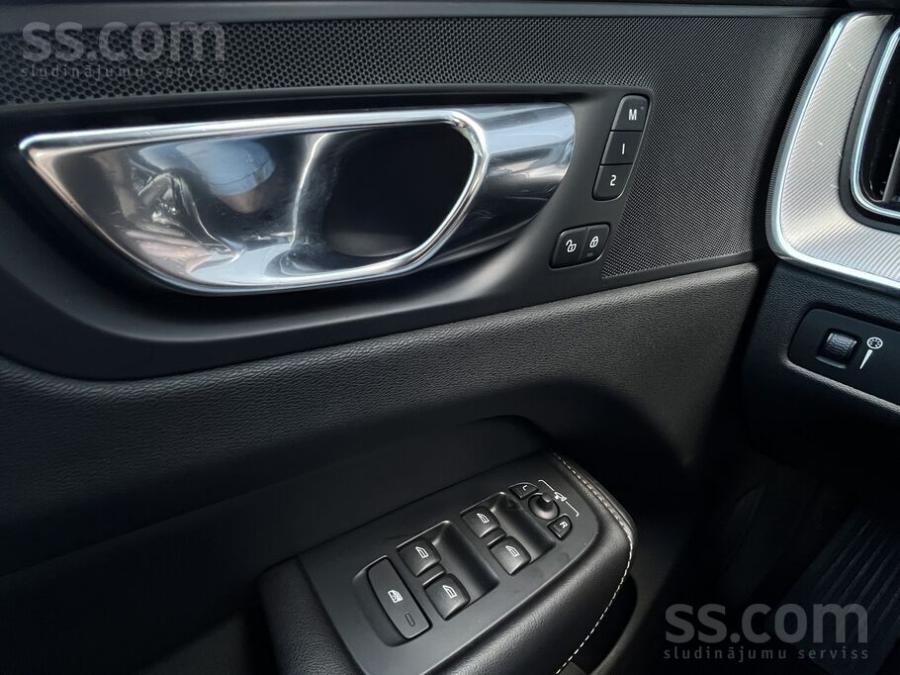 Black Volvo XC60 2019 in Riga, with an engine capacity of 2.00 L and mileage of 185 thousand km for 21900 €, photo 11 on AUTOMOTO.COM.LV