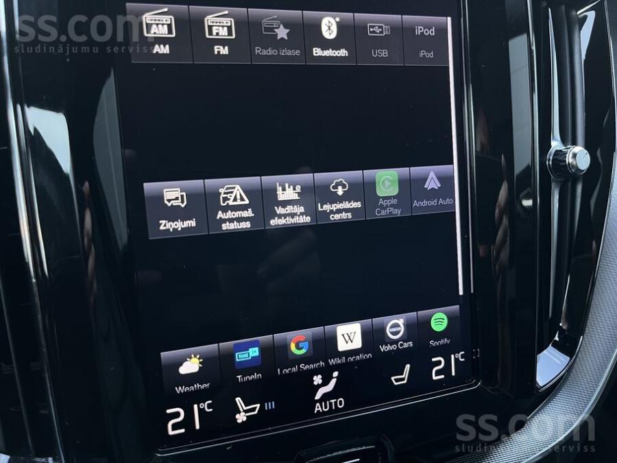 Black Volvo XC60 2019 in Riga, with an engine capacity of 2.00 L and mileage of 185 thousand km for 21900 €, photo 17 on AUTOMOTO.COM.LV