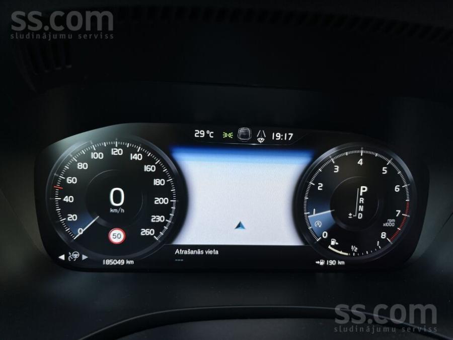 Black Volvo XC60 2019 in Riga, with an engine capacity of 2.00 L and mileage of 185 thousand km for 21900 €, photo 18 on AUTOMOTO.COM.LV