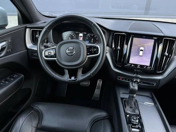 Melns Volvo XC60 2019 Rīga, ar dzinēja tilpumu 2.00 L un nobraukumu 185 tūkst. km par 21900 €, foto 5 vietnē AUTOMOTO.COM.LV