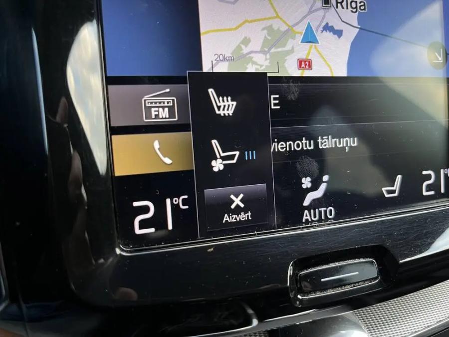 Melns Volvo XC60 2019 Rīga, ar dzinēja tilpumu 2.00 L un nobraukumu 185 tūkst. km par 21900 €, foto 9 vietnē AUTOMOTO.COM.LV