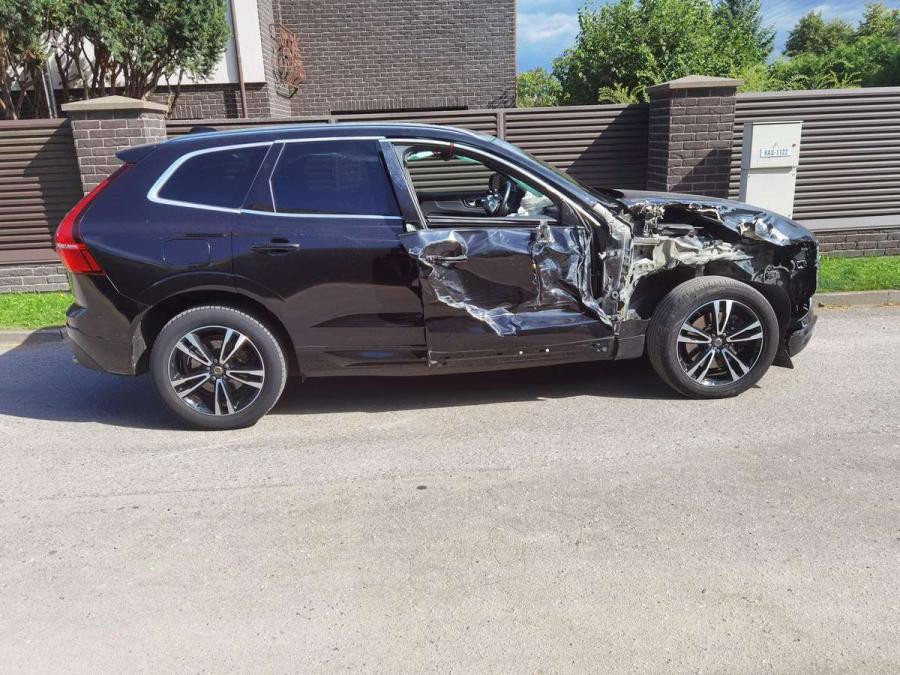 Черный Вольво ХС60 2019 в Каунас, объемом двигателя 1.97 л и пробегом 160 тыс. км за 11800 €, фото 49 на AUTOMOTO.COM.LV