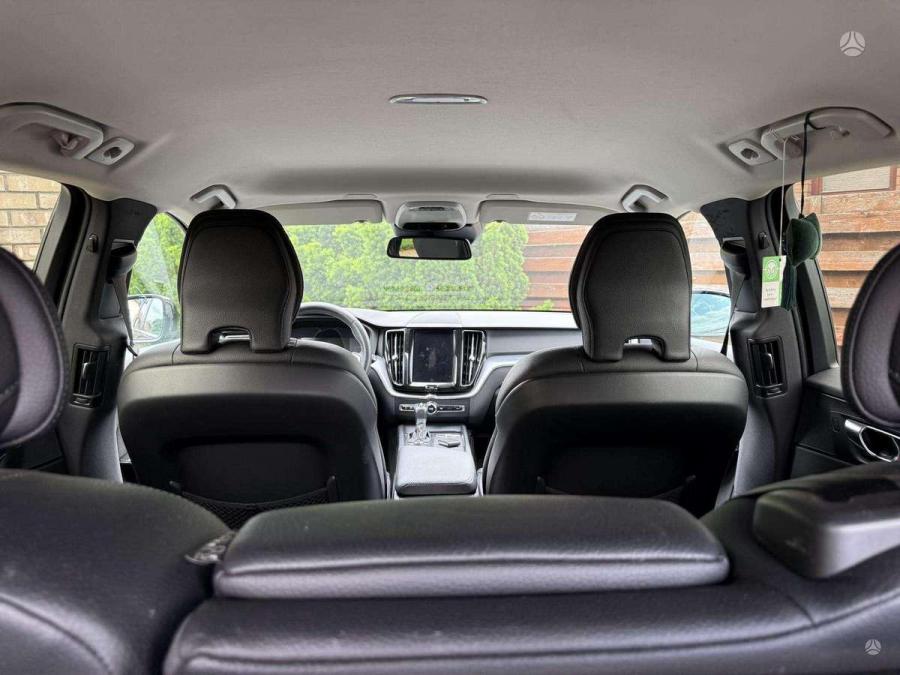 Melns Volvo XC60 2019 Kauņa, ar dzinēja tilpumu 1.97 L un nobraukumu 86 tūkst. km par 25500 €, foto 14 vietnē AUTOMOTO.COM.LV