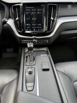 Melns Volvo XC60 2019 Kauņa, ar dzinēja tilpumu 1.97 L un nobraukumu 86 tūkst. km par 25500 €, foto 16 vietnē AUTOMOTO.COM.LV