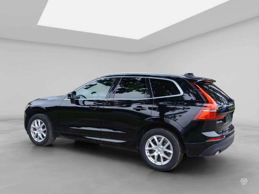 Melns Volvo XC60 2019 Viļņa, ar dzinēja tilpumu 2.00 L un nobraukumu 294 tūkst. km par 17790 €, foto 4 vietnē AUTOMOTO.COM.LV