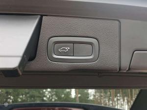 Melns Volvo XC60 2019 Viļņa, ar dzinēja tilpumu 2.00 L un nobraukumu 294 tūkst. km par 17790 €, foto 18 vietnē AUTOMOTO.COM.LV