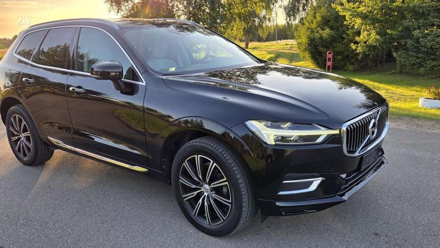 Black Volvo XC60 2019 in Panevezys, with an engine capacity of 1.97 L and mileage of 189 thousand km for 19301 €, photo 8 on AUTOMOTO.COM.LV