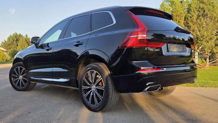Black Volvo XC60 2019 in Panevezys, with an engine capacity of 1.97 L and mileage of 189 thousand km for 19301 €, photo 11 on AUTOMOTO.COM.LV