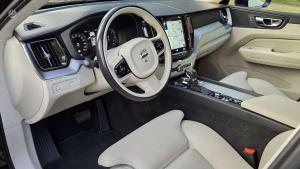 Black Volvo XC60 2019 in Panevezys, with an engine capacity of 1.97 L and mileage of 189 thousand km for 19301 €, photo 33 on AUTOMOTO.COM.LV