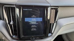 Black Volvo XC60 2019 in Panevezys, with an engine capacity of 1.97 L and mileage of 189 thousand km for 19301 €, photo 38 on AUTOMOTO.COM.LV