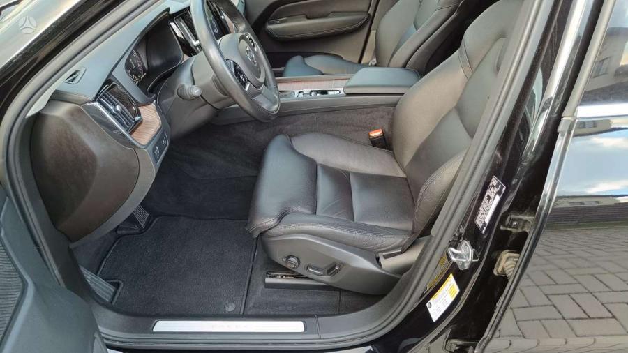Melns Volvo XC60 2019 Klaipėda, ar dzinēja tilpumu 2.00 L un nobraukumu 129 tūkst. km par 22000 €, foto 23 vietnē AUTOMOTO.COM.LV