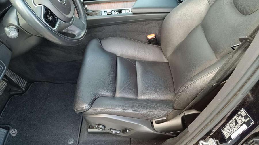 Melns Volvo XC60 2019 Klaipėda, ar dzinēja tilpumu 2.00 L un nobraukumu 129 tūkst. km par 22000 €, foto 25 vietnē AUTOMOTO.COM.LV