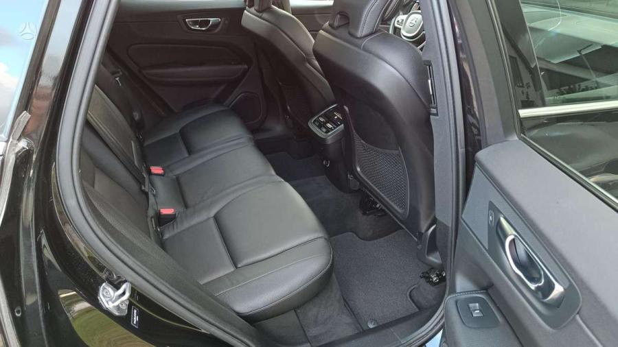 Melns Volvo XC60 2019 Klaipėda, ar dzinēja tilpumu 2.00 L un nobraukumu 129 tūkst. km par 22000 €, foto 30 vietnē AUTOMOTO.COM.LV
