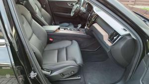 Melns Volvo XC60 2019 Klaipėda, ar dzinēja tilpumu 2.00 L un nobraukumu 129 tūkst. km par 22000 €, foto 31 vietnē AUTOMOTO.COM.LV