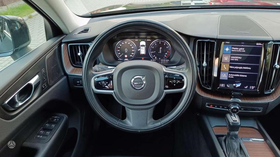 Melns Volvo XC60 2019 Klaipėda, ar dzinēja tilpumu 2.00 L un nobraukumu 129 tūkst. km par 22000 €, foto 40 vietnē AUTOMOTO.COM.LV