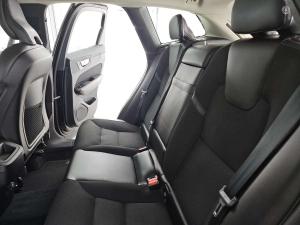 Melns Volvo XC60 2019 Mažeikiai, ar dzinēja tilpumu 2.00 L un nobraukumu 249 tūkst. km par 20500 €, foto 14 vietnē AUTOMOTO.COM.LV