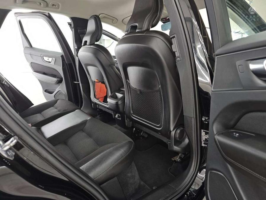 Melns Volvo XC60 2019 Mažeikiai, ar dzinēja tilpumu 2.00 L un nobraukumu 249 tūkst. km par 20500 €, foto 19 vietnē AUTOMOTO.COM.LV